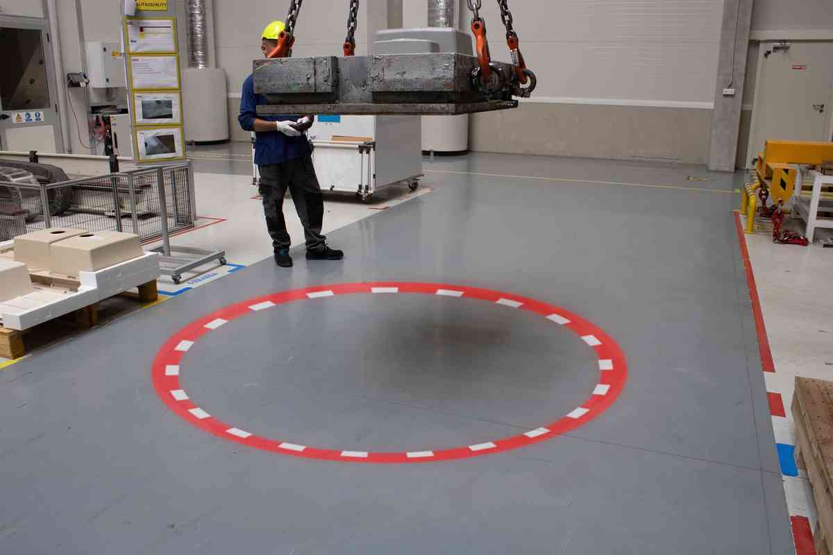 LED floor marking system for EOT crane | ALIS Tech Ltd.